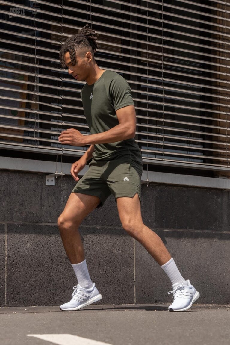 14 Non-Toxic Activewear Brands (Cotton Workout Clothes?!)